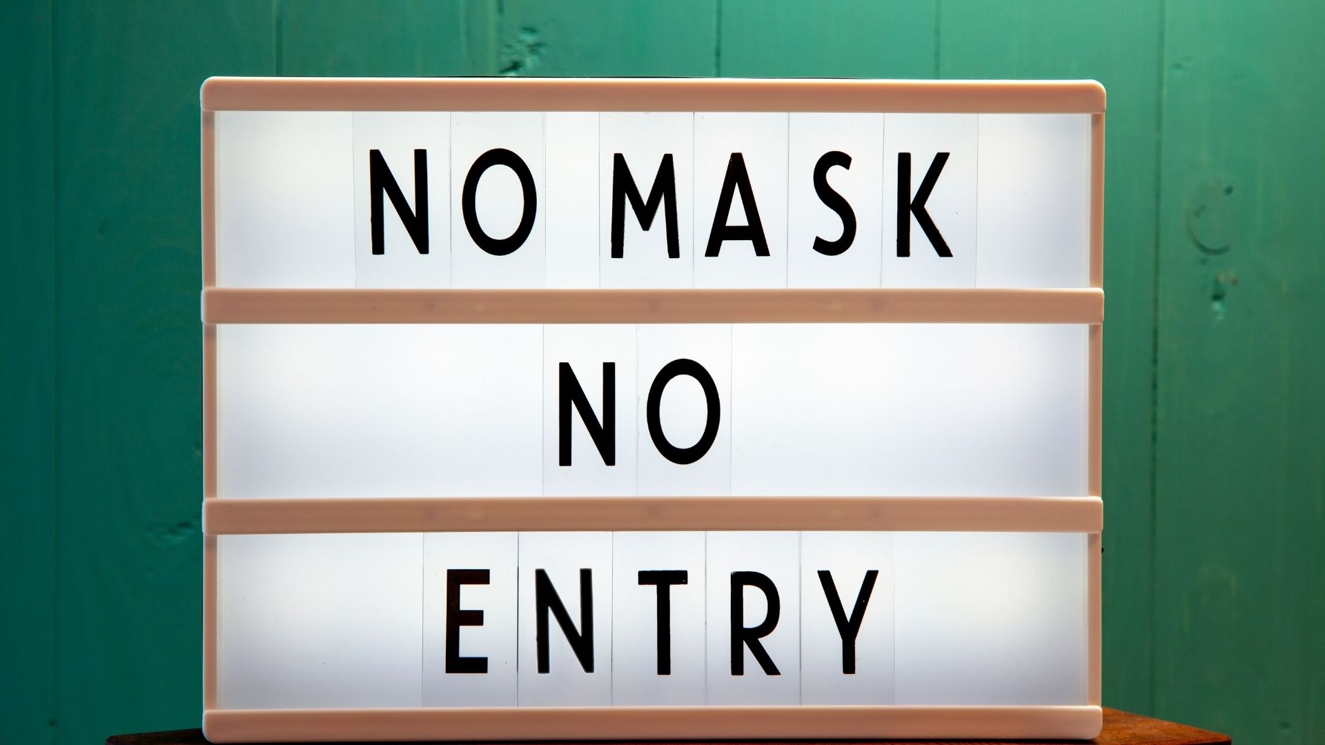 The Daily Post ask advice - refusing entry without masks